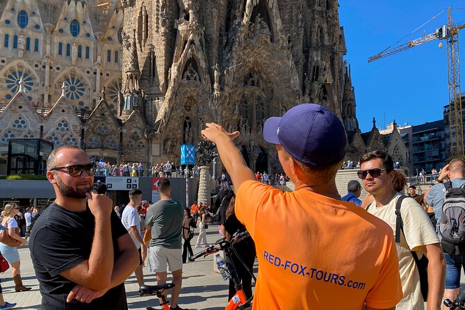 25-Top-Barcelona 15 Best Sights With Local Guide on Bike/E-Bike