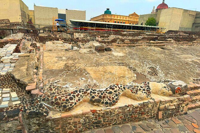 Museo del Templo Mayor / Urban Archaeology - Small Groups