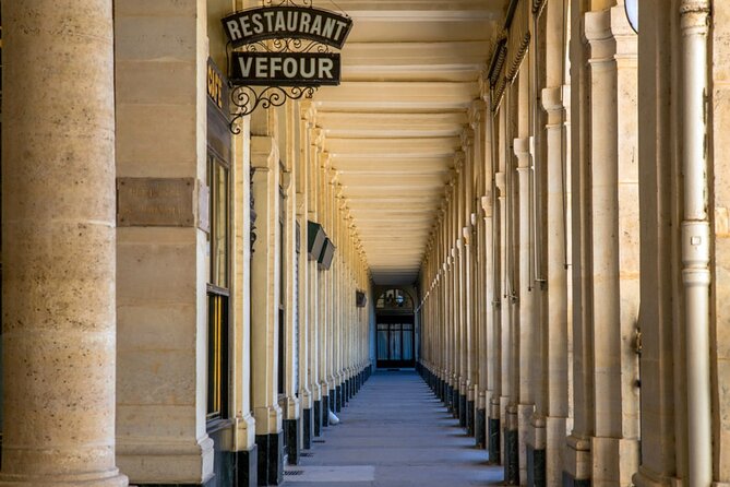 Private Tour With Guide to Midnight in Paris Movie Locations