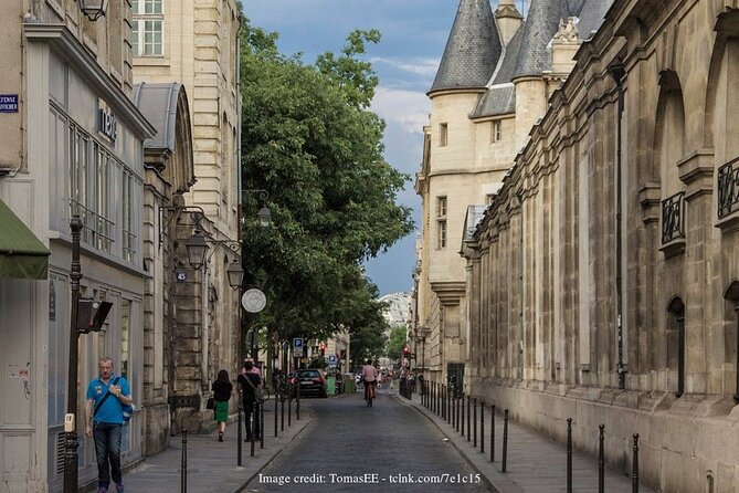 The Marais in the French Revolution: Private Walking Tour of Paris